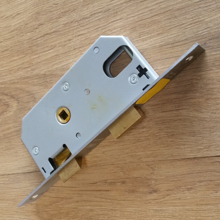 Union Oval Sashlock 22278 – 67mm Centre (MSL18) – King Solutions – UK ...