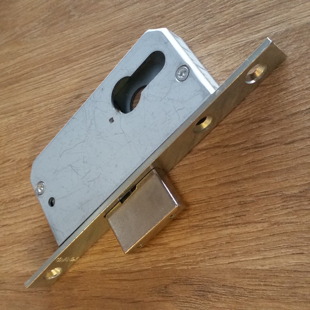 KFV Series 50 – 16mm Face Plate (MSL06) – King Solutions – UK Door Locks