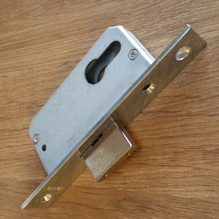 KFV Series 50 – 24mm Face Plate (MSL05) – King Solutions – UK Door Locks