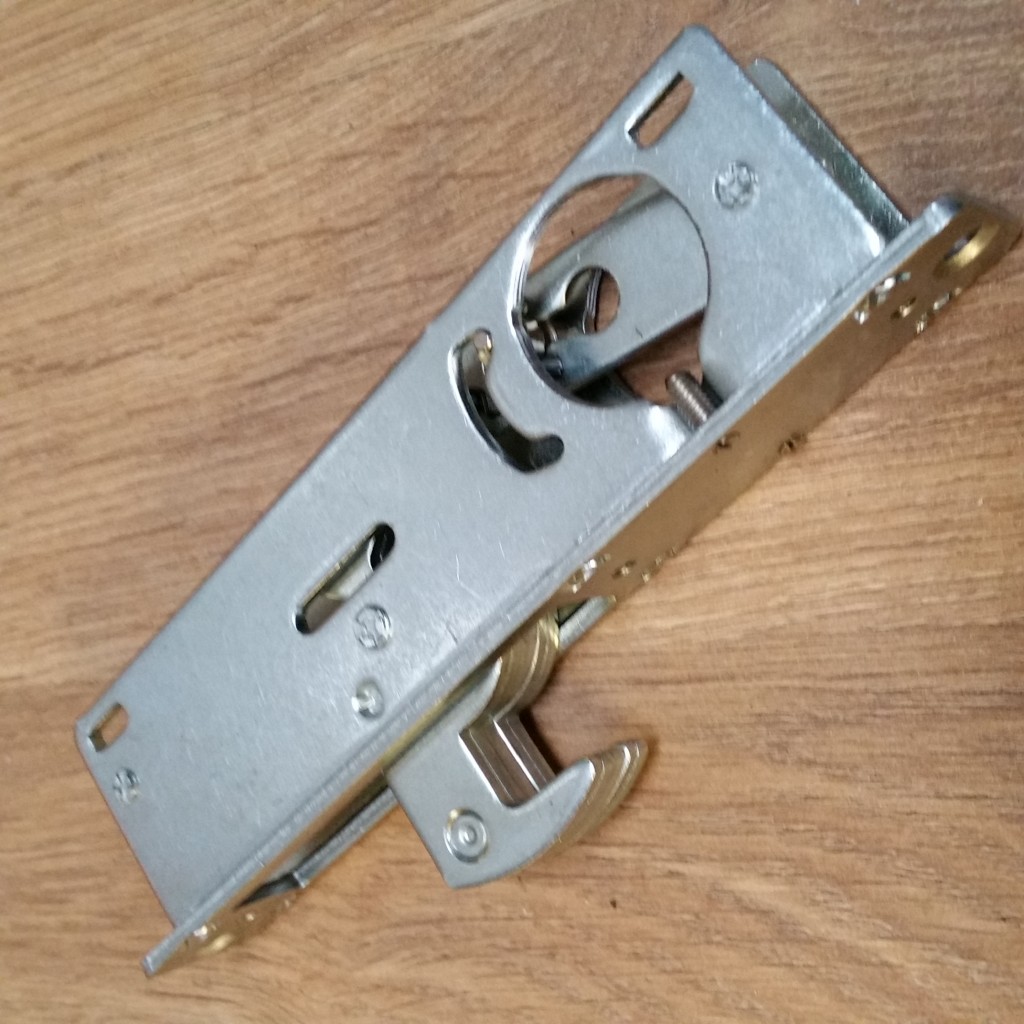 Hooklock Round 1 1/8″ (Z182) – King Solutions – UK Door Locks