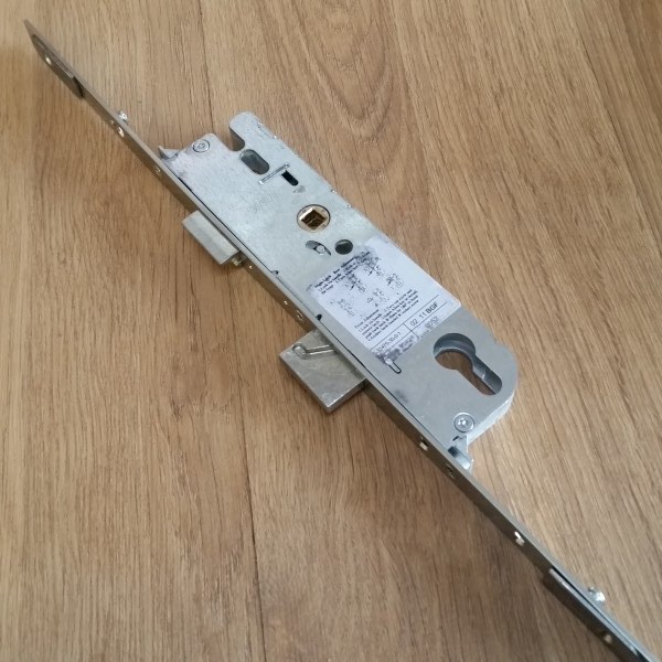 GU 35mm Split Spindle 20mm F/P (ONS2335SZ) – King Solutions – UK Door Locks