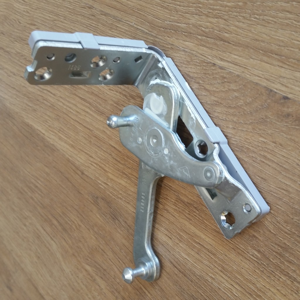 Bottom Hinge Frame Part L/H 13mm (desbhfpl13) – King Solutions – UK ...