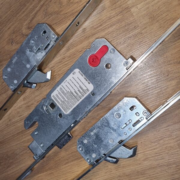 AV3 Winkhaus – Right Hand Latch,Deadbolt 2xhook- Bs 45mm -20mm Radius f ...