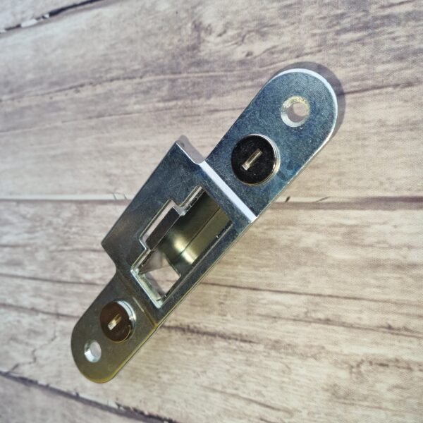 GU Slam Shut Bolt Keep – to suit 54mm Comp Doors (zx16) – King ...