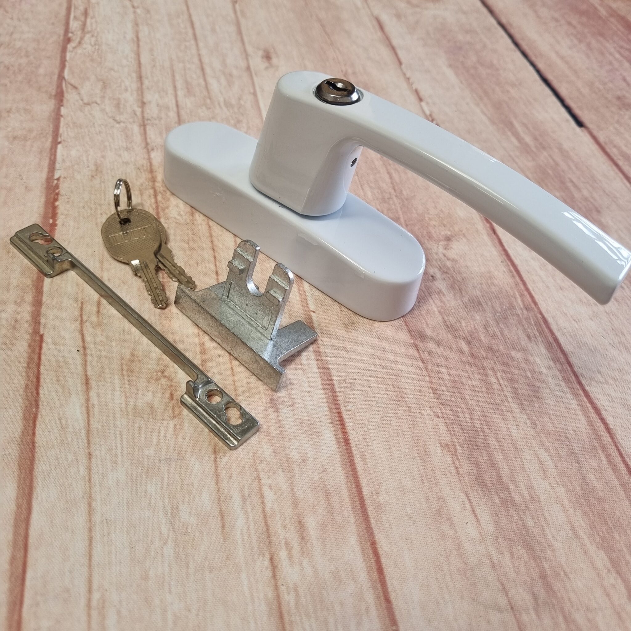 Macanri MULTI – Standard Locking Handle White(c/w Roto Alu500 Fork ...