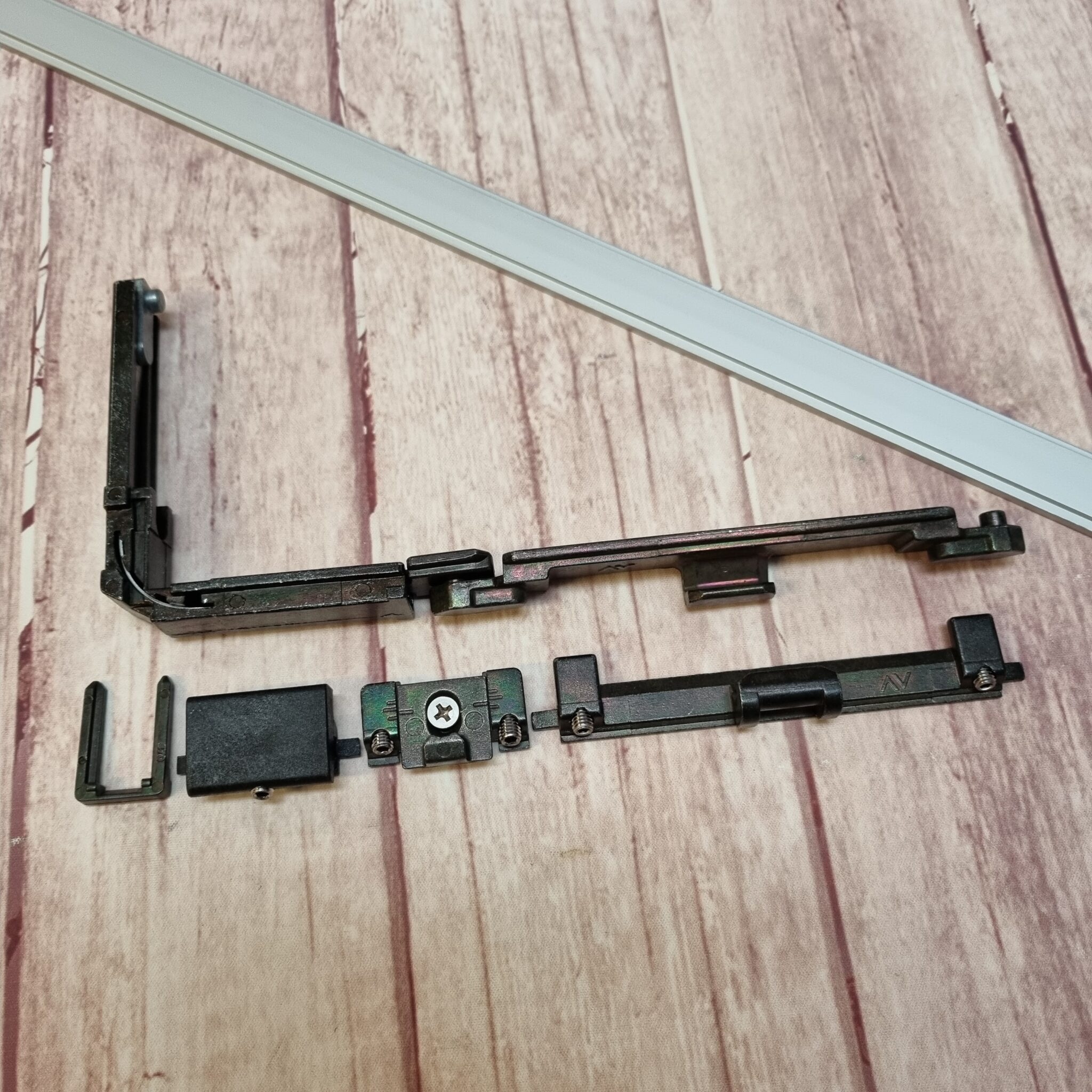 Bottom Tilt Side TBT Repair Kit – (btsrk) - King Solutions - UK Door Locks